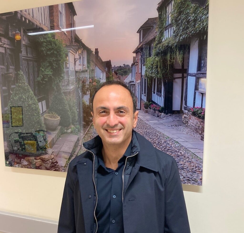 Mr Kashani is raising money for Kent Sussex & Surrey Air Ambulance ... Mr Kashani is raising money for Kent Sussex & Surrey Air Ambulance ...